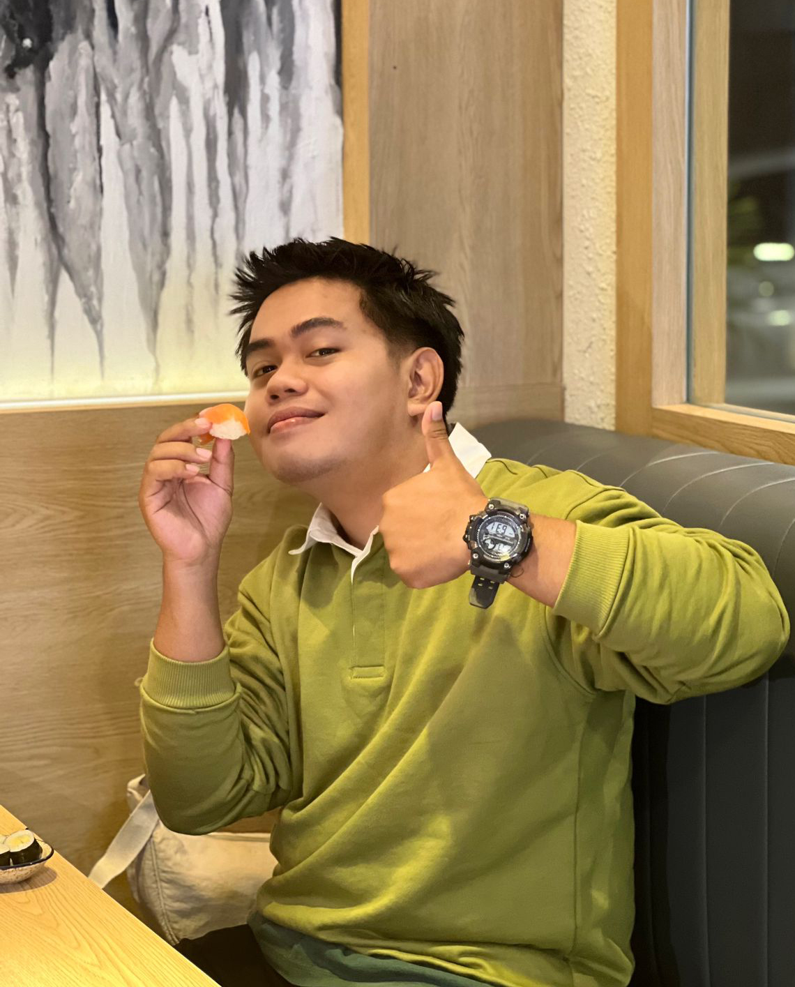 Viral Makan Sushi Pakai Tangan, Enjoy Batam dan Japanese Food Point ...